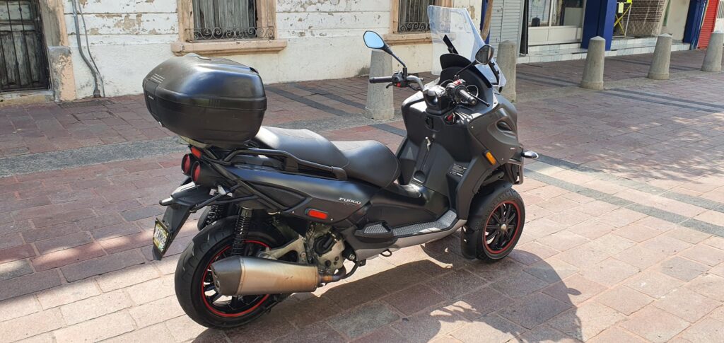 Piaggio usa 500 cc año 2010 vin 1998 – Motos Heyer